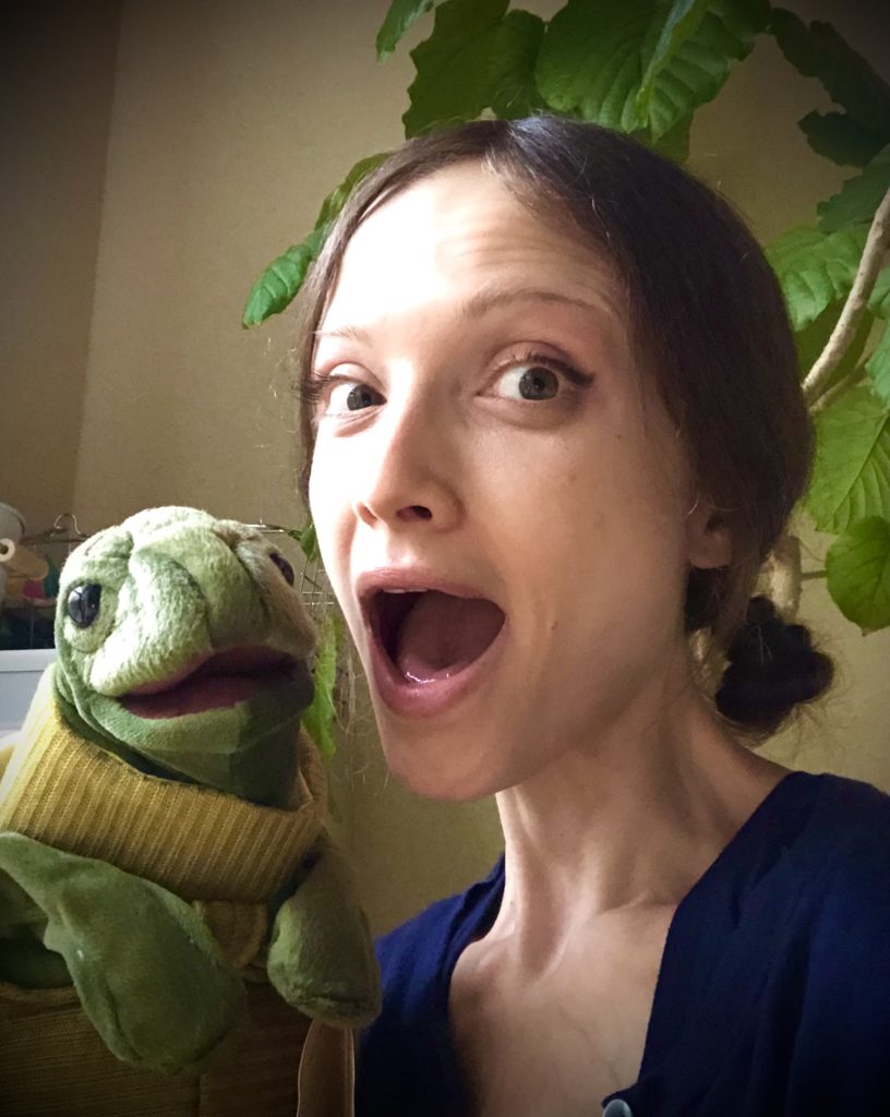 New JOEE Teachers Meet Their New Helpers! – JOEE